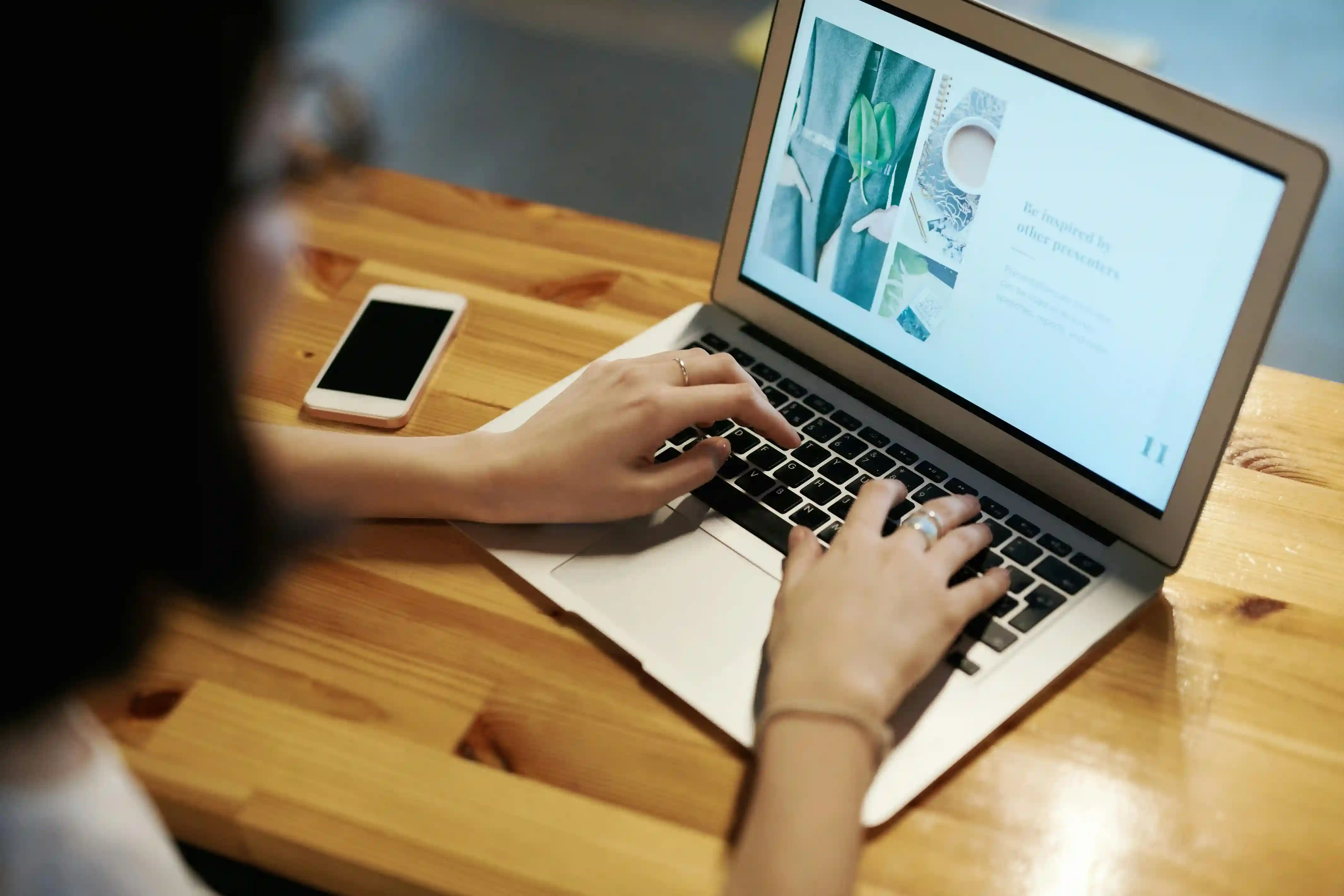 Ini Dia 27 Contoh Kerja Freelance yang Paling Menghasilkan di 2025