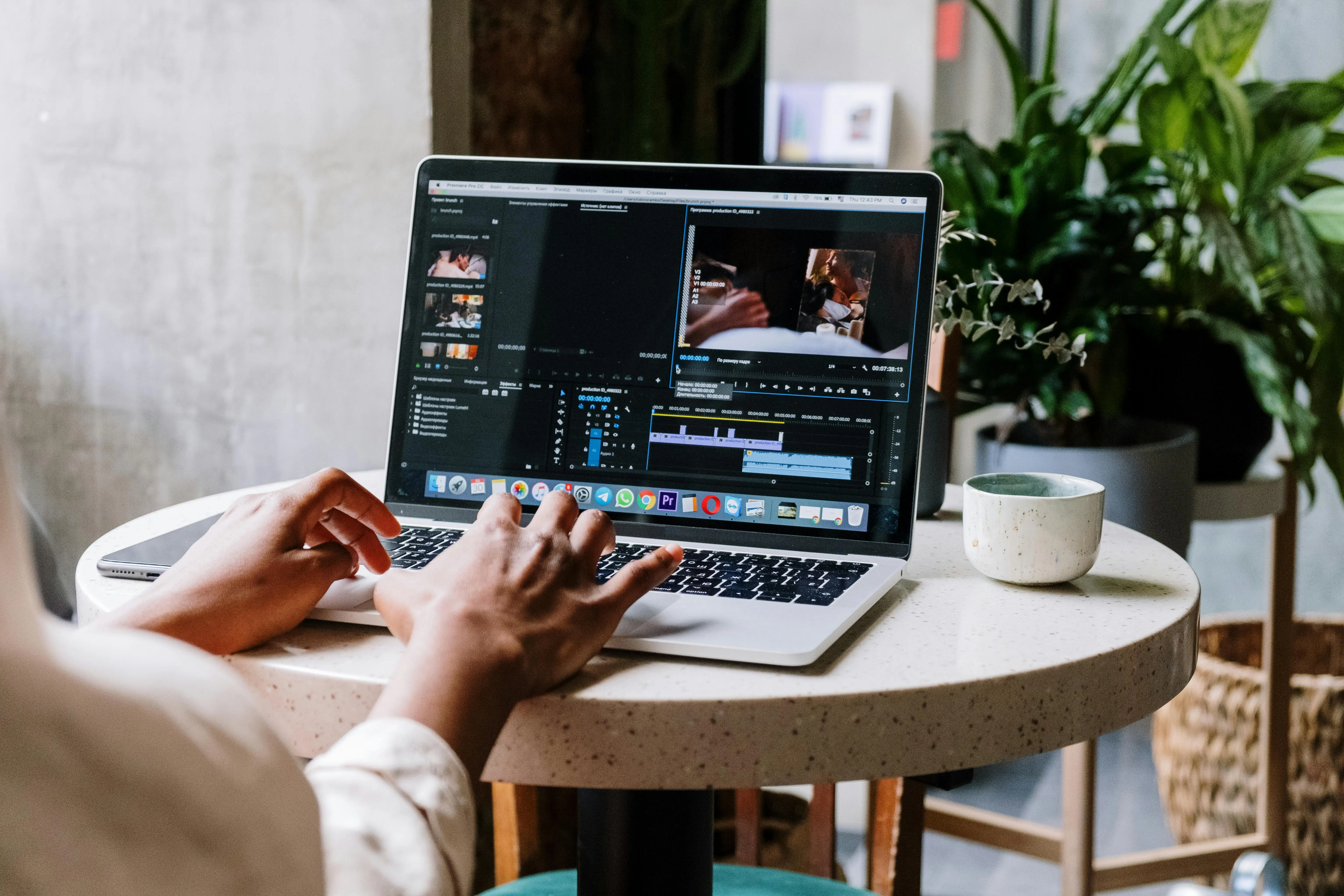 Mudah! Ini Cara Cut Video di Adobe Premiere untuk Para Pemula!