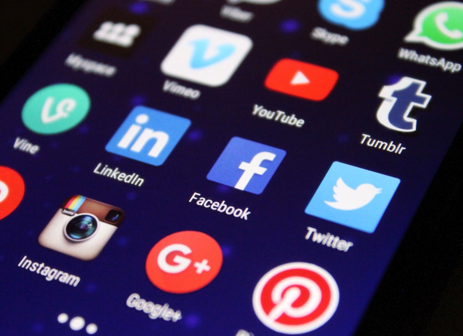 5 Contoh Literasi Digital yang Bisa Anda Manfaatkan dengan Baik
